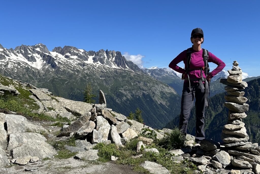 Active travel for women in the Alps - Swiss Ski Safari